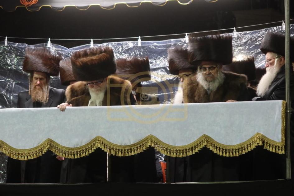 שמחת החתונה בבית סאטמאר - א בליק לייוו