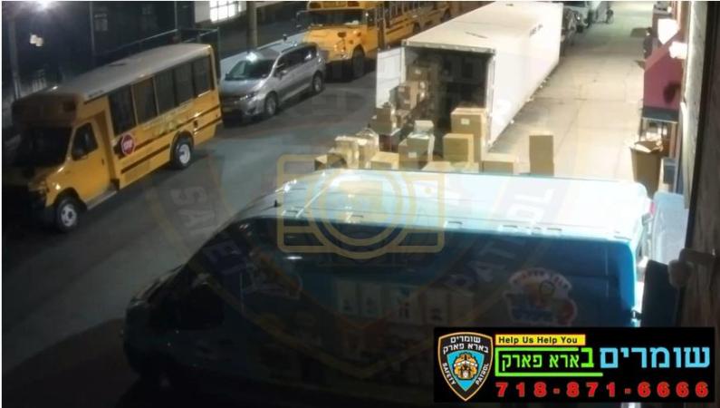 זעהט: אראבער לויפן נאך היימישע בחורים אין בארא פארק 4 מאל אין די לעצטע ...