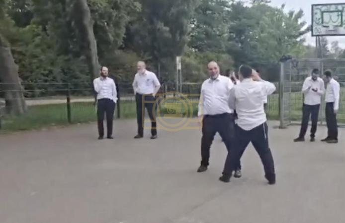 אידן אין פראנקרייך לערנען זיך צו פייטן צוליב די אויפשטייג אין ...